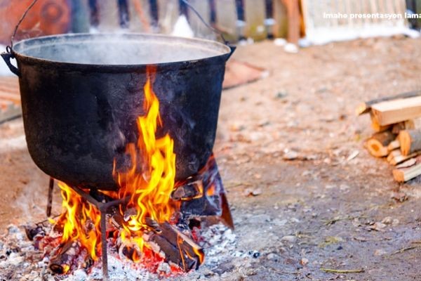 Baby nahulog sa kaldero ng batchoy, patay | BRIGADA BALITA