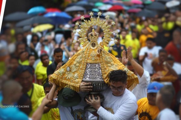Nasa isang milyong mga deboto inaasahang dadalo sa Traslacion ...