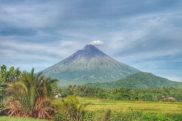 Tulong banwaan sa Albay, pipatutukan kan PHILVOCS sa posibleng pagbulos ...