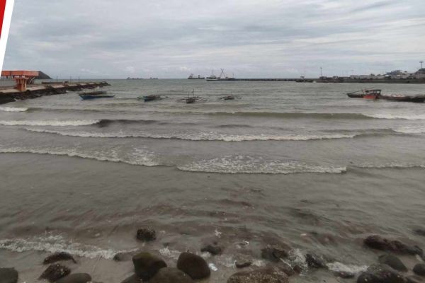 Publiko mag-ingat sa along dala ng malakas Habagat dulot ng Bagyong ...