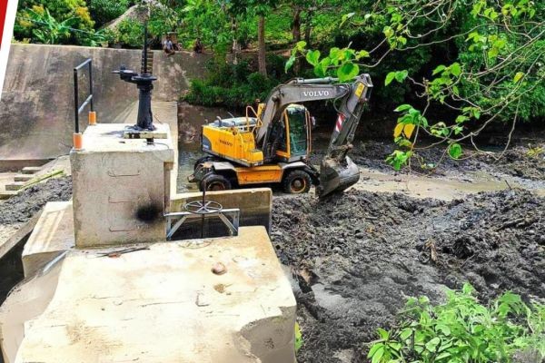 ₱21-milyong inisyal na pinsala ng Bagyong Enteng sa mga istruktura ...