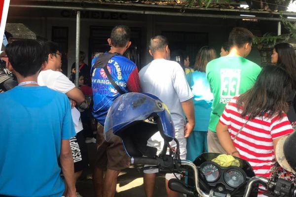 COMELEC Naga, pinilahan ulit; unang araw ng Filing ng COC, matumal ...