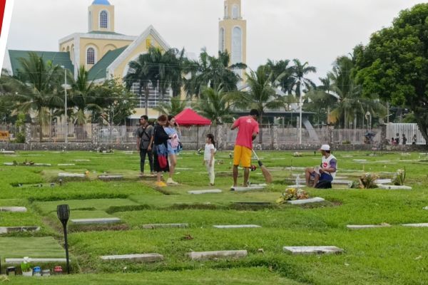 Mga maglilinis sa mga sementeryo sa Naga City, nagsimula nang ...