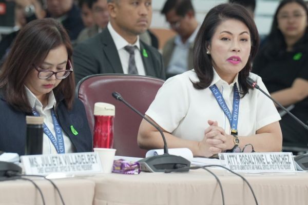 Paglilipatan ni OVP Chief-of-staff Atty. Zuleika Lopez sa Correctional ... Paglilipatan ni OVP Chief-of-staff Atty. Zuleika Lopez sa Correctional ...