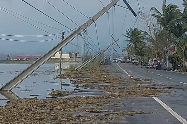 Hagupit ng bagyong Marce sa Cagayan, nagresulta ng total blackout sa ilang bayan | BRIGADA BALITA