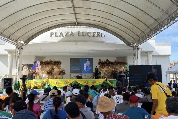 Mga makinarya mula sa Korea ipinakita sa isang roadshow | BRIGADA BALITA