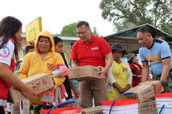 Halaga ng tulong ng pamahalaan sa mga apektado ng Mt. Kanlaon, umabot na sa halos P124-M ...