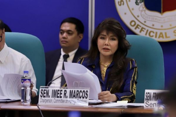Sen. Imee, nanawagan sa kapatid na plantsahin ang isyu ng 2025 Budget ... Sen. Imee, nanawagan sa kapatid na plantsahin ang isyu ng 2025 Budget ...