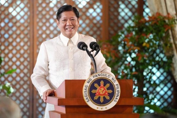 Nakatakdang paglagda sana ni PBBM sa 2025 budget sa Dec 20 ... Nakatakdang paglagda sana ni PBBM sa 2025 budget sa Dec 20 ...