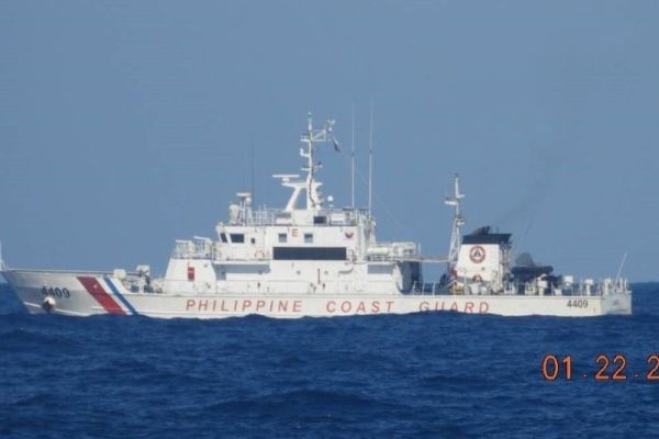 PCG, nag-deploy ng bagong barko sa Zambales laban sa China | BRIGADA BALITA