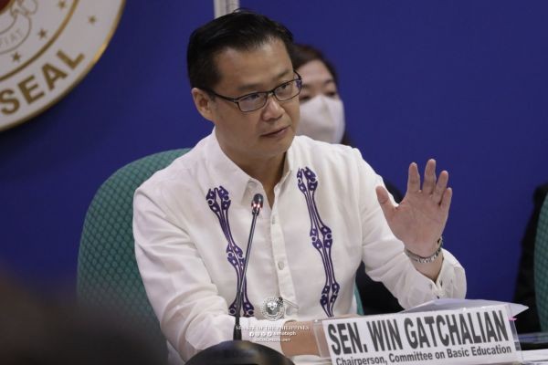 Senador, naniniwalang sapat na ang RH Law para labanan ang Teenage ...