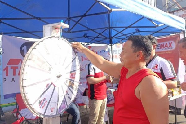 Brigada News FM Manila - nagsagawa ng Fiesta Caravan sa pista ng Tondo ...