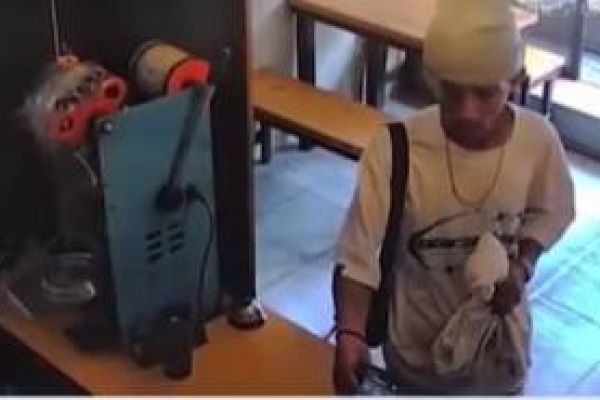 Nagnakaw ng gadget sa isang coffee shop sa Marikina, nahuli | BRIGADA ...