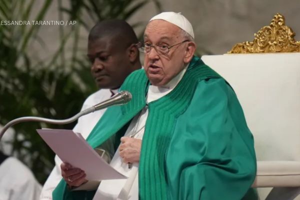 Santo Papa, nakaranas ng mga pagsusuka | BRIGADA BALITA