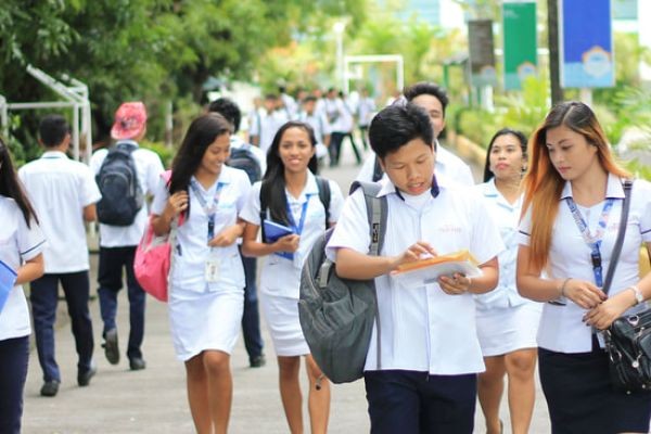 Uniform policy sa Bicol University, hindi muna hinigpitan ngayong ...