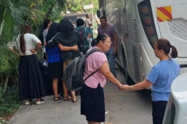 PH Embassy sa Myanmar, matagumpay na nailikas ang unang grupo ng mga ... PH Embassy sa Myanmar, matagumpay na nailikas ang unang grupo ng mga ...