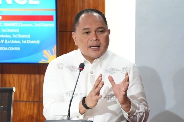 Paninisi ni Congressman Toby Tiangco sa Duterte impeachment sa ...