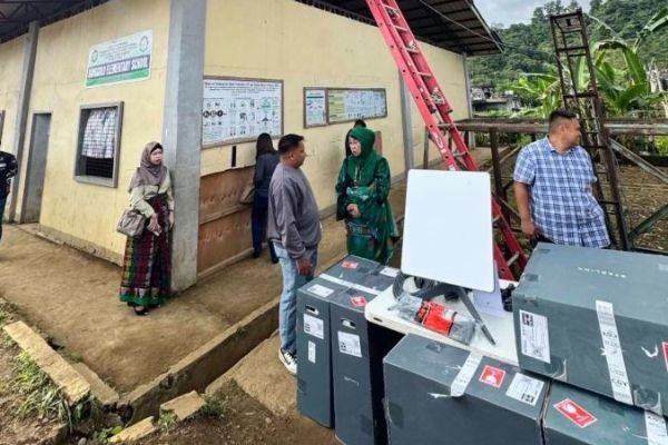 Limang paaralan sa Marawi, nabigyan ng Starlink ni PBBM | BRIGADA BALITA