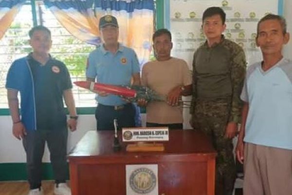 Hinihinalang submersible drone, isinuko sa Calayan, Cagayan | BRIGADA ...