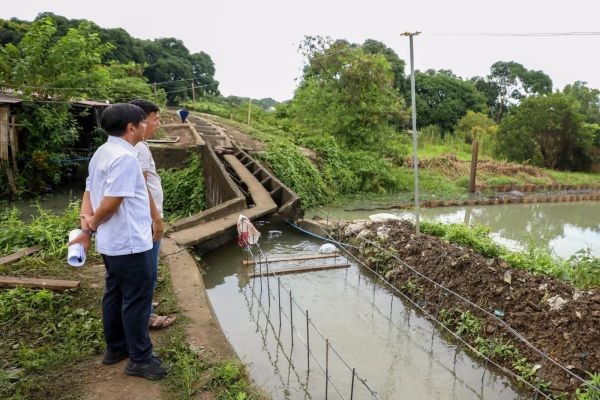 Contractor ng 'ghost flood control' project sa Bulacan, pina-blacklist na ni PBBM | BRIGADA BALITA