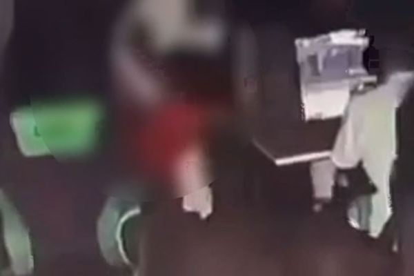 6-taong gulang na bata, nabugbog sa computer shop | BRIGADA BALITA