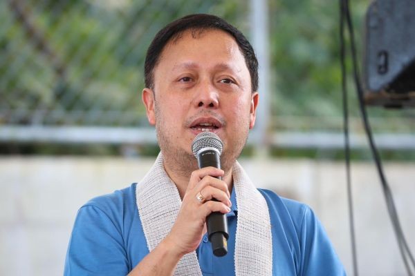 AKO Bicol Rep. Garbin, pinagtanggol si Zaldy Co matapos tawaging ...