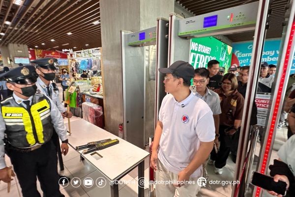 DOTr, handa na sa inaasahang dagsa ng mga pasahero sa mga terminal para ...