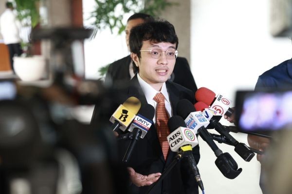 VP Sara: Suspension ni Barzaga, bahagi ng pagpapatahimik sa mga kritiko ...