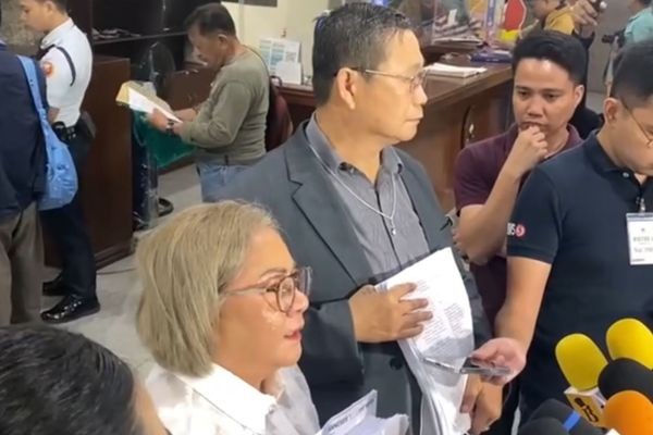 Cong. Momo Sr., inireklamo ng graft at plunder sa Ombudsman | BRIGADA ...