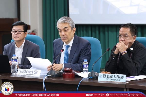 Congressman Toby Tiangco, mukha na rin umanong "meow meow" ayon sa ...