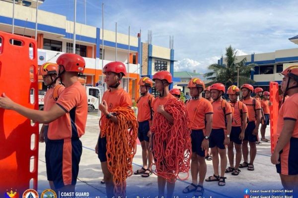 Coast Guard District Bicol, nakahanda na matapos itaas sa alert level 2 ...